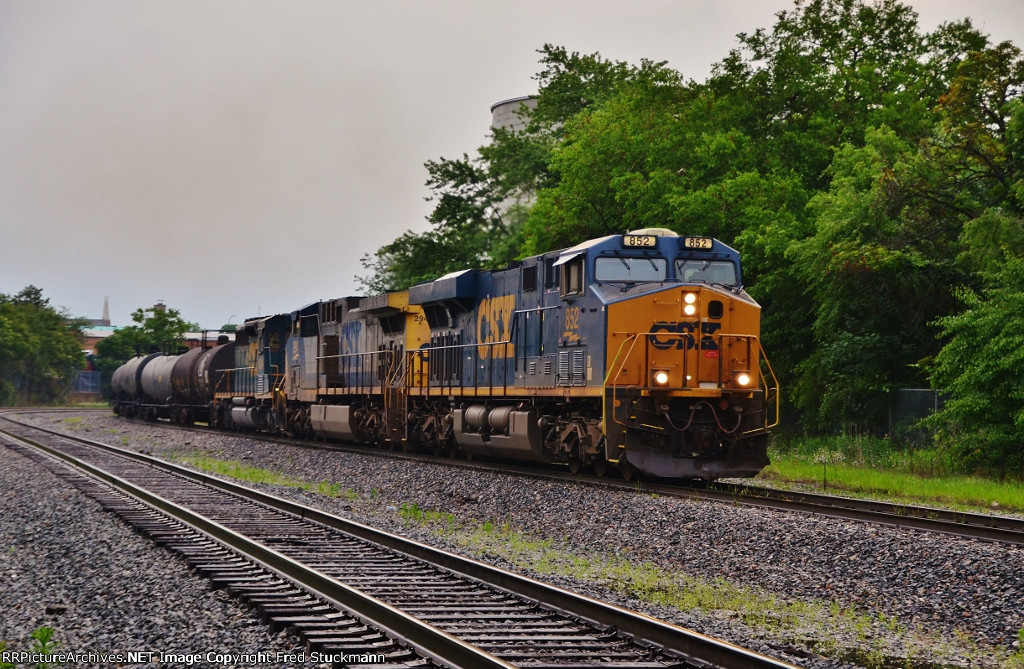 CSX 852
